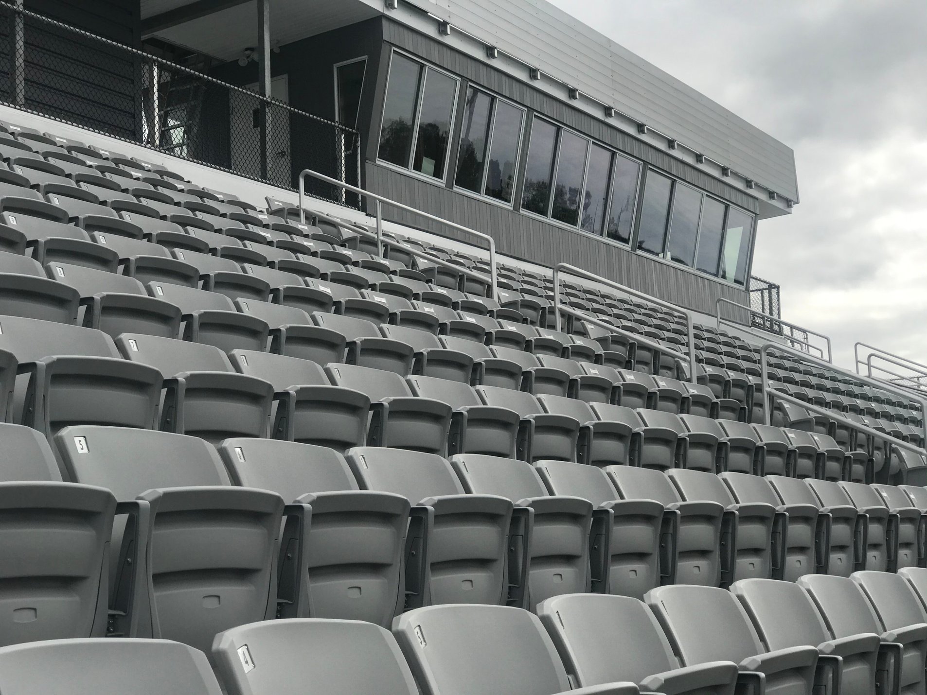 Outdoor / Press Box