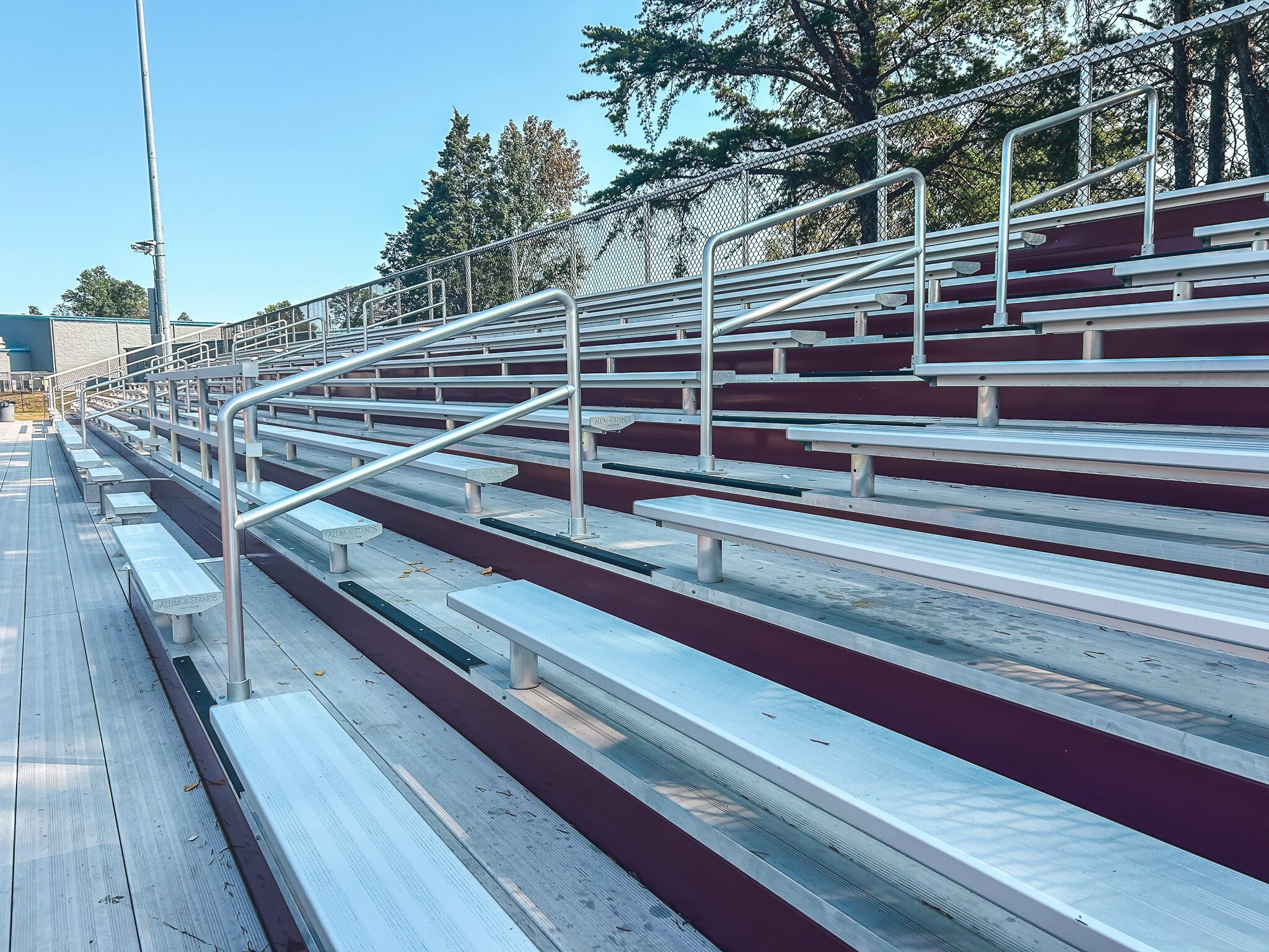 Outdoor / Grandstands / Bleachers